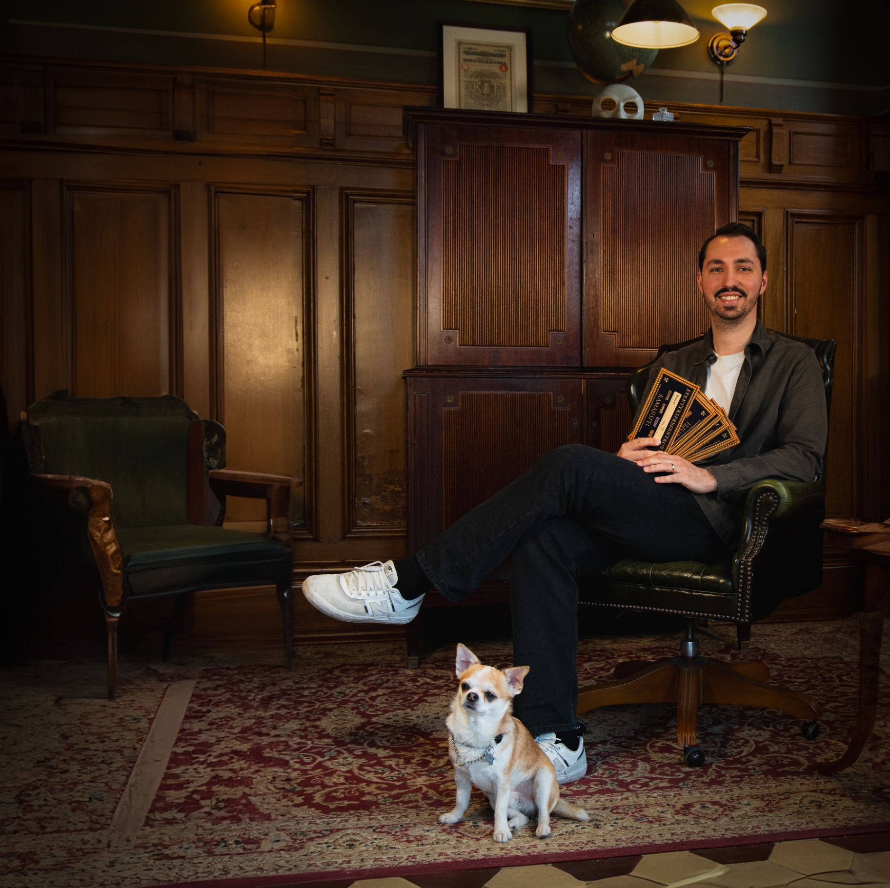 Solve a murder mystery online - Cold Case Games